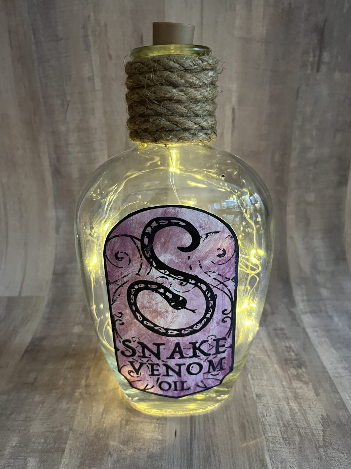How to Tint Mod Podge with Mica Eyeshadow to Make Halloween Potion ...