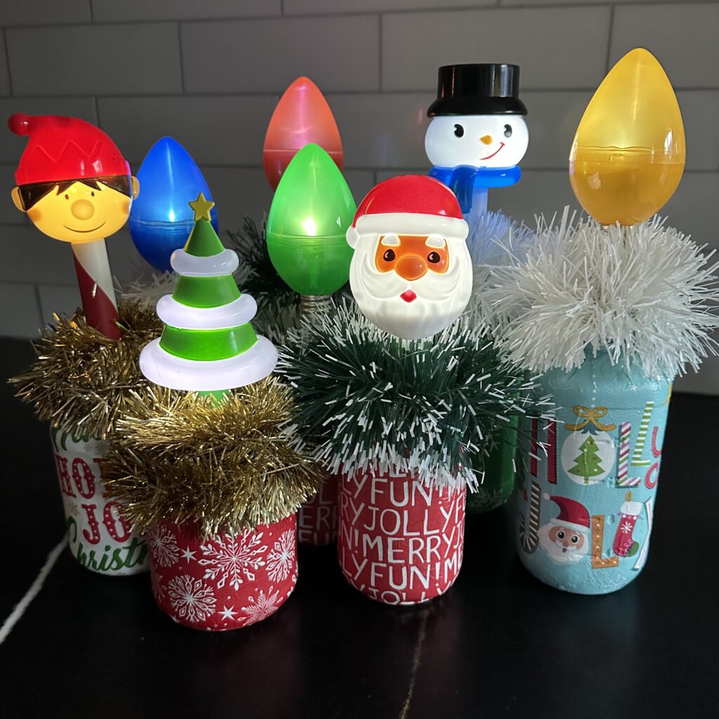 DIY Dollar Tree Christmas Solar Light Centerpieces in Mason Jars ...